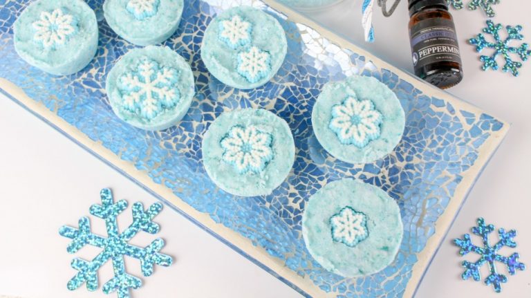 DIY Snowflake Bath Bombs