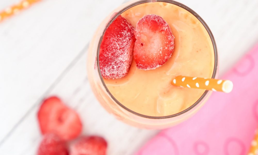 Strawberry Mango Smoothie Recipe